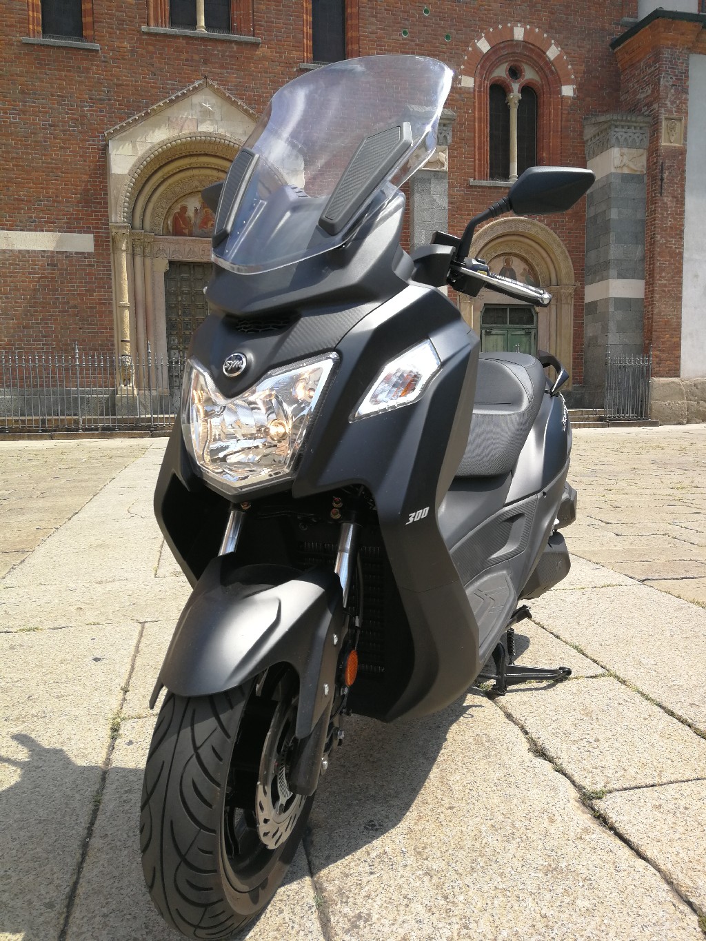 Sym Joymax Z 300 - WheelsMag