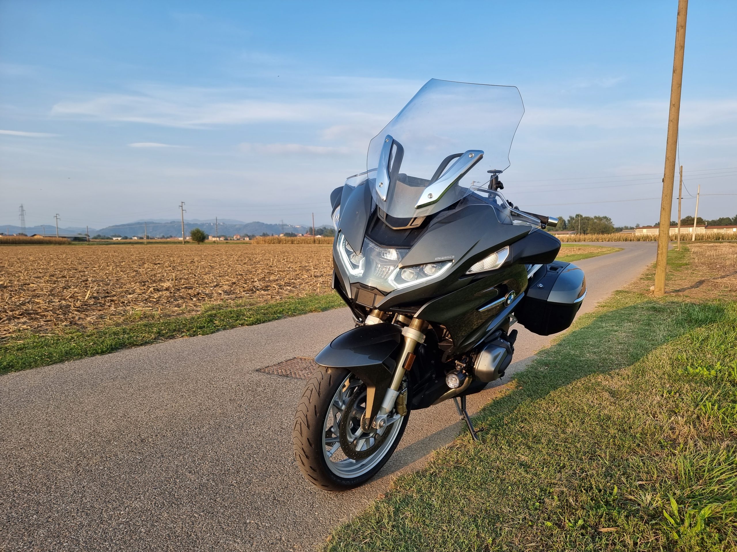 BMW R1250 RT, prova della prima con RADAR BMW